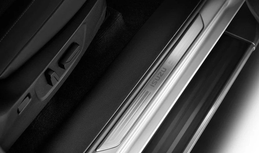 ISUZU MU-X MY21 - ALLOY SCUFF PLATES – Jarvis Parts
